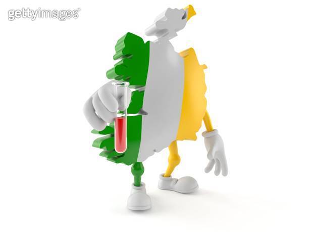 Ireland character holding glass sample 이미지 (951831174) - 게티이미지뱅크