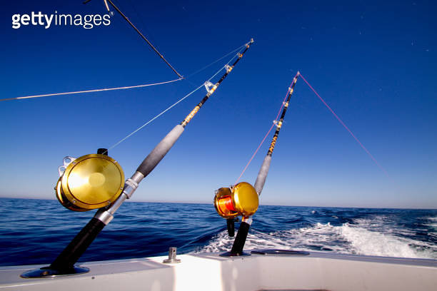 Ocean Fishing Reels on a Boat on a Sunny Day 이미지 (1089737452) - 게티이미지뱅크