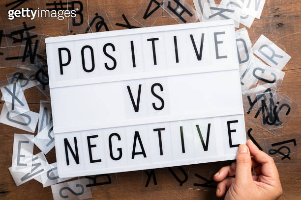 Positive Versus Negative 이미지 (1192892126) - 게티이미지뱅크