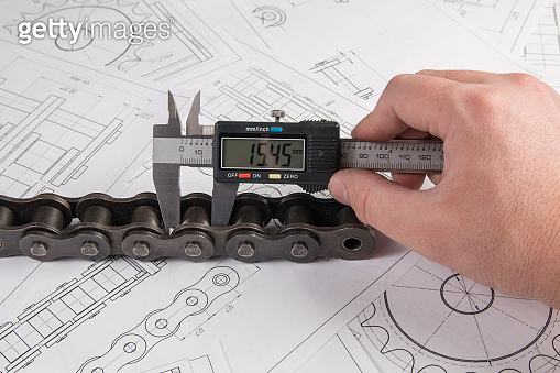 Measurement of driving roller chain with a caliper on engineering ...