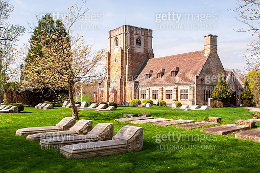 The Chapel in Homewood Cemetery on a bright spring day 이미지 (1143625807 ...
