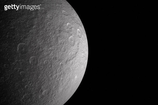 Rhea - Moon of Saturn 이미지 (1179186099) - 게티이미지뱅크