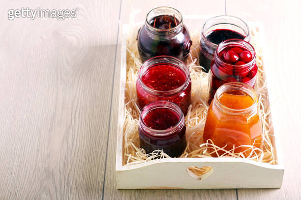 Different types of fruit homemade jams and preserves (1164708603) - 게티이미지뱅크
