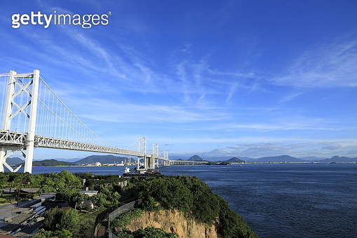 Great Seto bridge, view from Yoshima island in Kagawa, Japan 이미지 ...