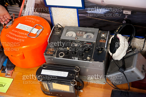Flight data recorders from a plane. Black boxes (1159941785) - 게티이미지뱅크