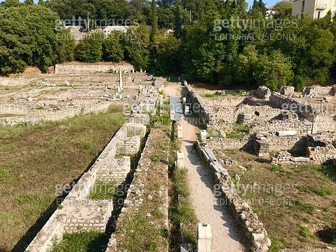 Ancient Roman Bath archaeological ruins Cimiez Nice (1171282217) - 게티이미지뱅크