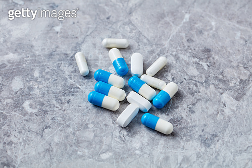 Tri-Creatine Malate and Arginine capsules and BCAA amino acids ...