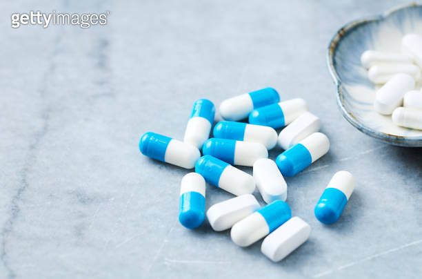 Tri-Creatine Malate and Arginine capsules and BCAA amino acids ...