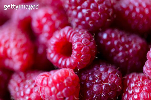 Fresh raspberries in a plate. Natural raspberries. Macro. 이미지 ...