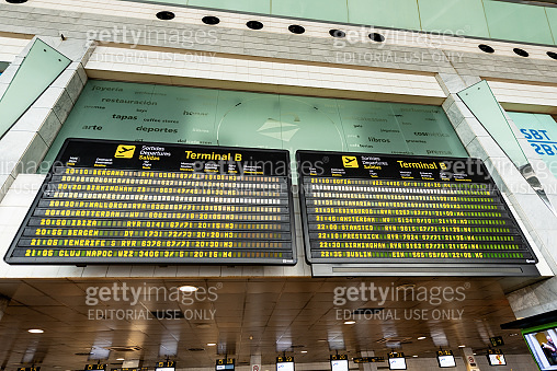 Airport timetable with airways destinations - Barcelona Spain 이미지 ...