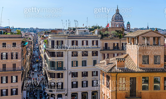 City of Rome - An overview of a sunny afternoon at busy and crowded ...