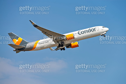 Condor aircraft at takeoff 이미지 (1192891579) - 게티이미지뱅크