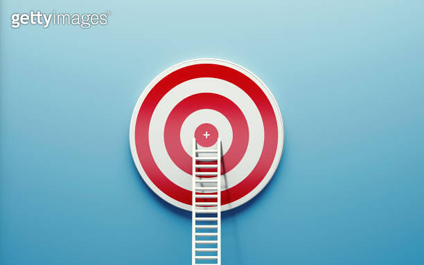 White Ladder Leaning on A Target on Blue Wall 이미지 (1160036175) - 게티이미지뱅크