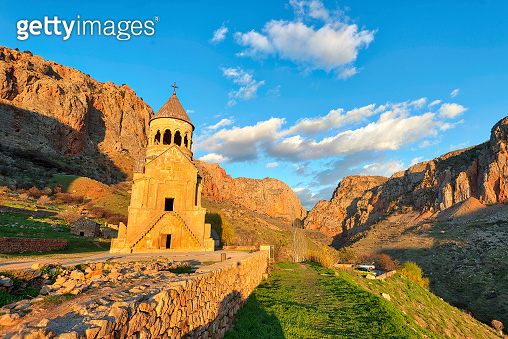 Noravank Monastery in Southern Armenia taken in April 2019 이미지 ...