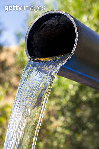 big water pipe (1125116088) - 게티이미지뱅크