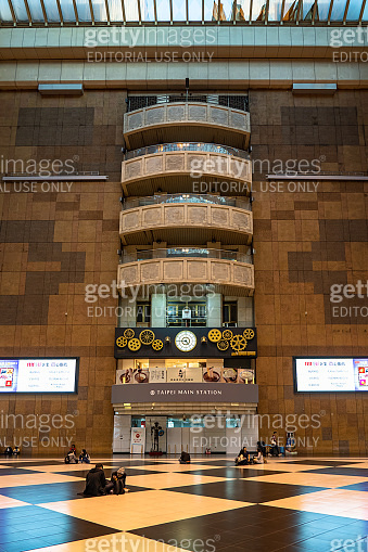 Interior of Taipei Main station building 이미지 (1190969778) - 게티이미지뱅크