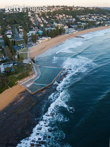 Collaroy Beach with rock pool - Sydney 이미지 (1134016060) - 게티이미지뱅크