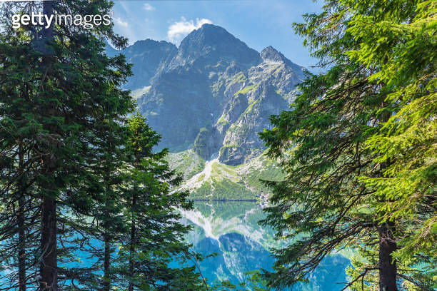 Sea Eye. Lake in Tatra Mountains 이미지 (1174794015) - 게티이미지뱅크