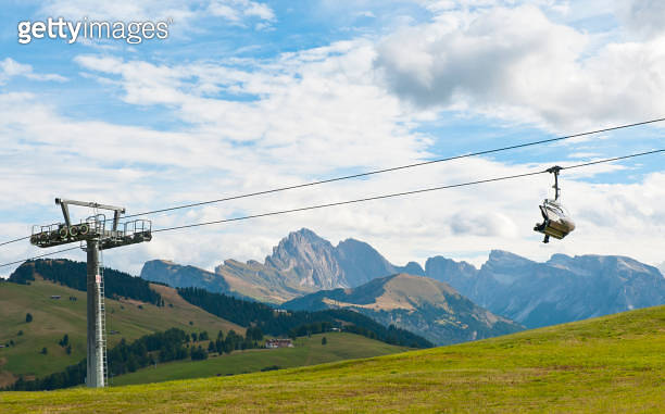 Cable car in front of the Dolomites (Seiser Alm) - South Tyrol - Italy ...