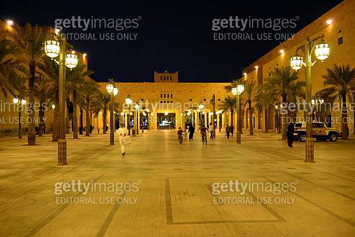 Deera / Al-Safaa / Al Safah / Justice Square / Chop Chop Square, where ...