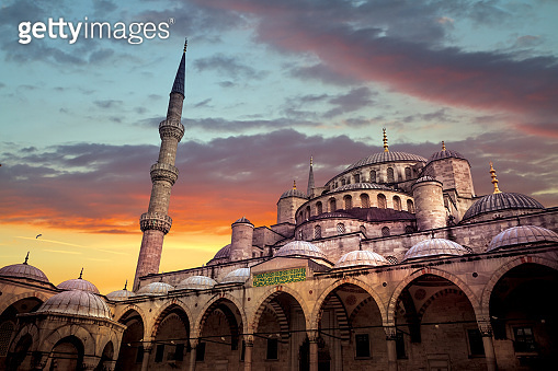 Sultanahmet Mosque the Blue Mosque in Istanbul, Turkey , exterior view ...