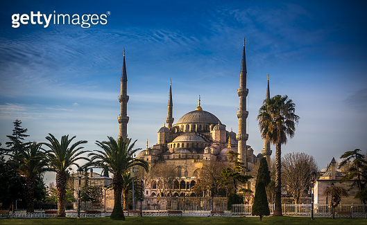 Sultanahmet Mosque the Blue Mosque in Istanbul, Turkey , exterior view ...
