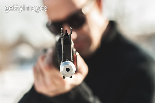 Direct macro detail close-up front view gun point of riffle 이미지 ...