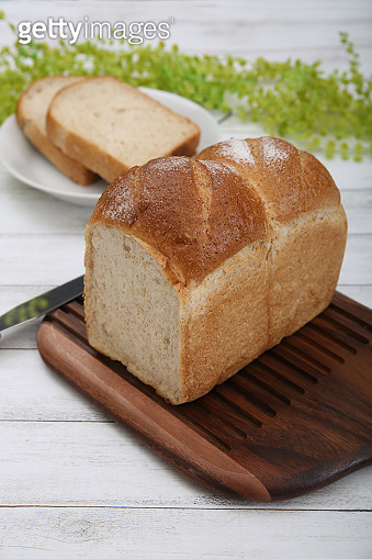 The bread which I baked with a big rectangular box-shaped model 이미지 ...
