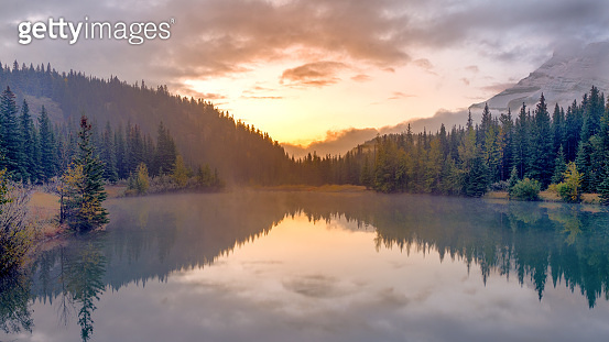 Long exposure photography of water reflection of casecade Pond during ...