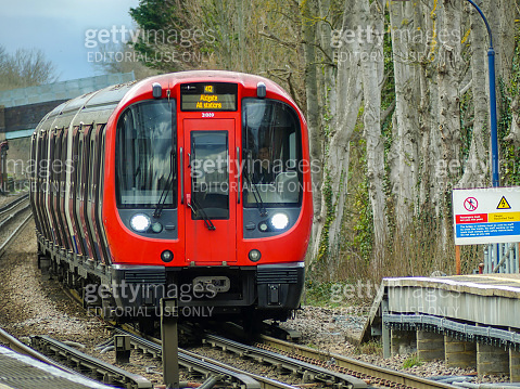 S8 Stock London Underground train arriving at Chorleywood Station on ...