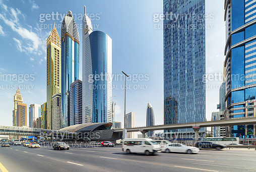 Wonderful view of Sheikh Zayed Road in Dubai, UAE 이미지 (1142730418) - 게티 ...