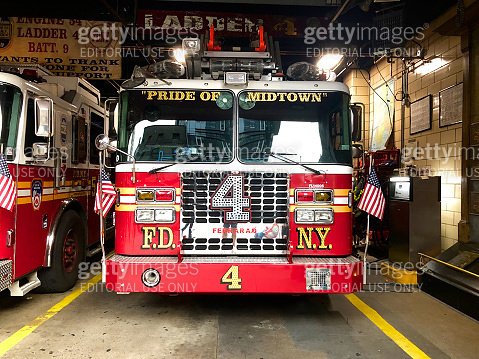 Fire truck in the parking lot in FDNY 이미지 (1154511029) - 게티이미지뱅크