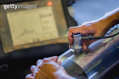 Ultrasonic test to detect imperfection or defect of round bar steel raw ...