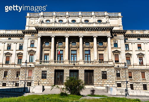 Historic buildings in the city centre of Trieste, Italy 이미지 (1162817984 ...
