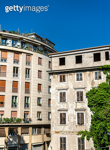 Historic buildings in the city centre of Trieste, Italy 이미지 (1162817478 ...