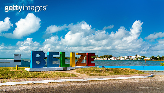 Welcome to Belize Sign at the Caribbean Sea (1153733447) - 게티이미지뱅크
