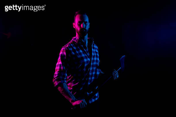 Sexy Lumberjack In Black Background With Gel Lighting 이미지 1161890330