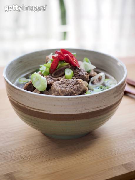 Korean traditional food Galbi-tang, Short rib soup (1176446744) - 게티이미지뱅크