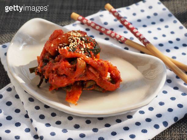 Korean traditional food Dried Radish Kimchi 이미지 (1188303671) - 게티이미지뱅크