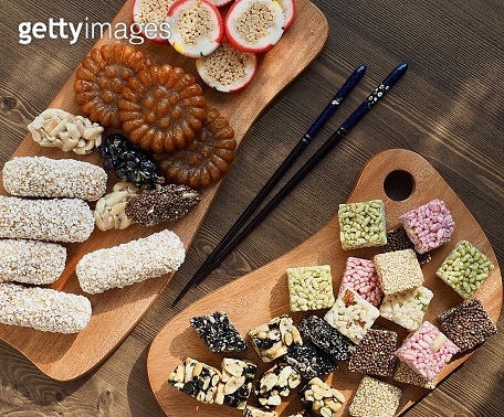 Korean traditional sweets and cookies, Yaksik, Gangjeong, puffed rice ...