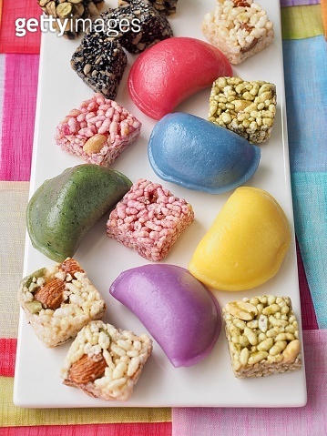 Korean food Songpyeon, half-moon-shaped rice cake, Sweet Rice Puffs ...