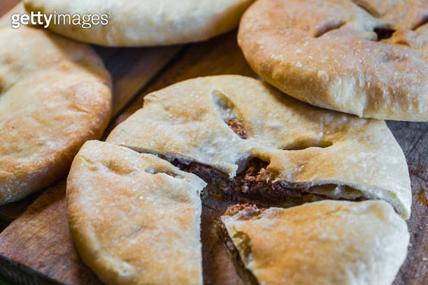 Lobiani, traditional Georgian flatbread with red beans stuffing 이미지 ...