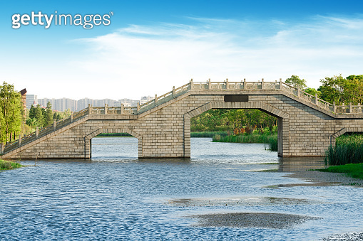 Wuting Bridge, also known as the Lotus Bridge, is a famous ancient ...