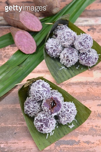 Klepon Ubi Ungu, Purple sweet potato glutinous rice balls stuffed with ...