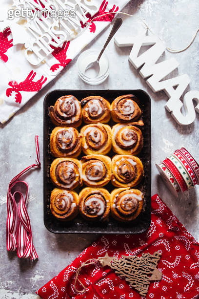Cinnamon rools for christmas holidays 이미지 (1188504087) - 게티이미지뱅크