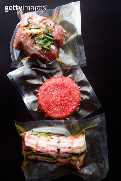 Sous vide raw meats 이미지 (1177272667) - 게티이미지뱅크