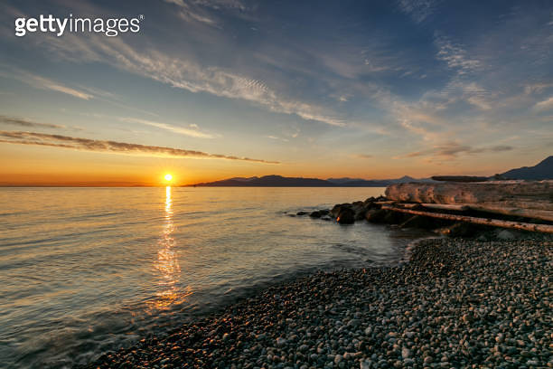 sunset view from Tower Beach, UBC, Vancouver, BC, Canada 이미지 ...