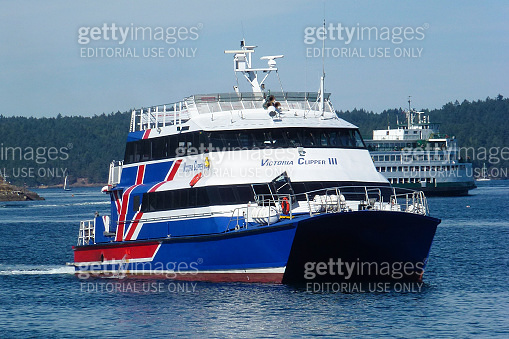 Victoria Clipper Ship Arriving on Friday Harbor (1159098980) - 게티이미지뱅크