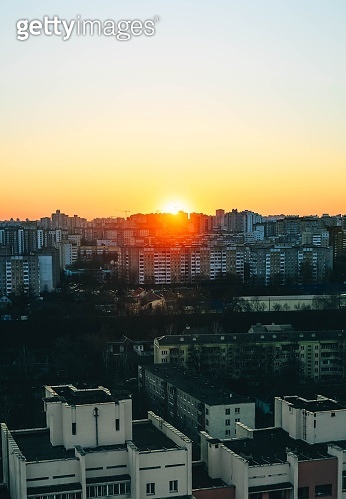 sunset in the city, sleeping area, high-rise buildings of the 2000s 이미지 ...
