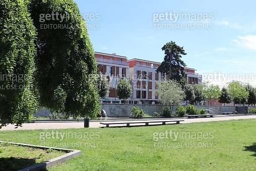 Place Hippolyte Peragut - City of Tassin-La-Demi-Lune 이미지 (1158189502 ...